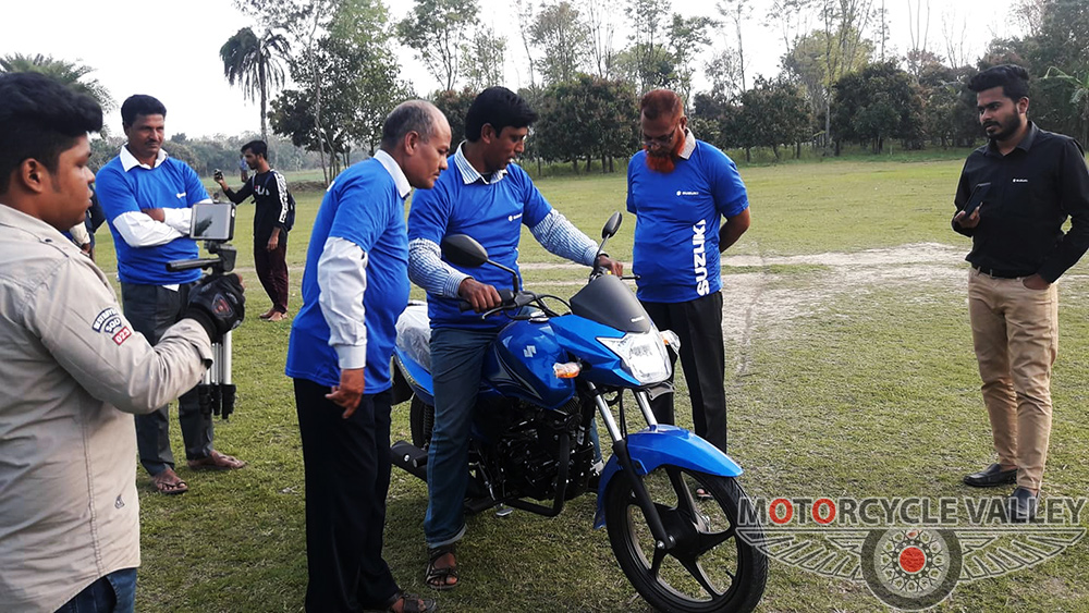 Suzuki Test Ride Campaign 2020 Held on Motolab