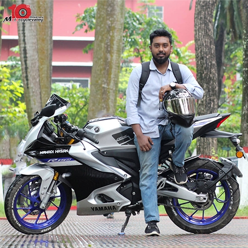Yamaha R15M ব্যবহারের অভিজ্ঞতা মাহাদি হাসান