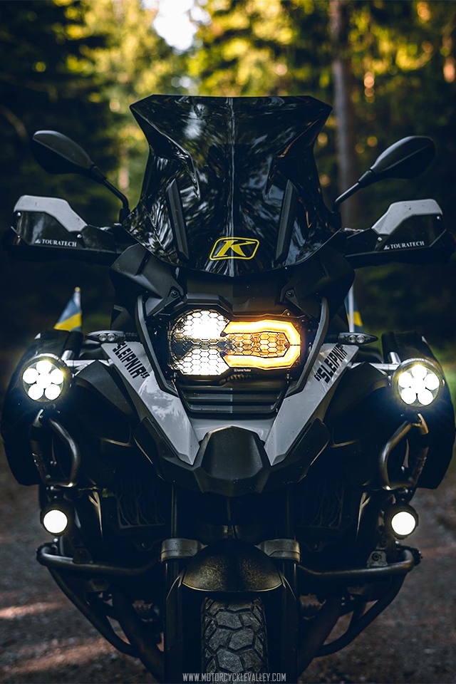 BMW R 1250 GS Adventure Wallpaper | 4K | HD | Free Download