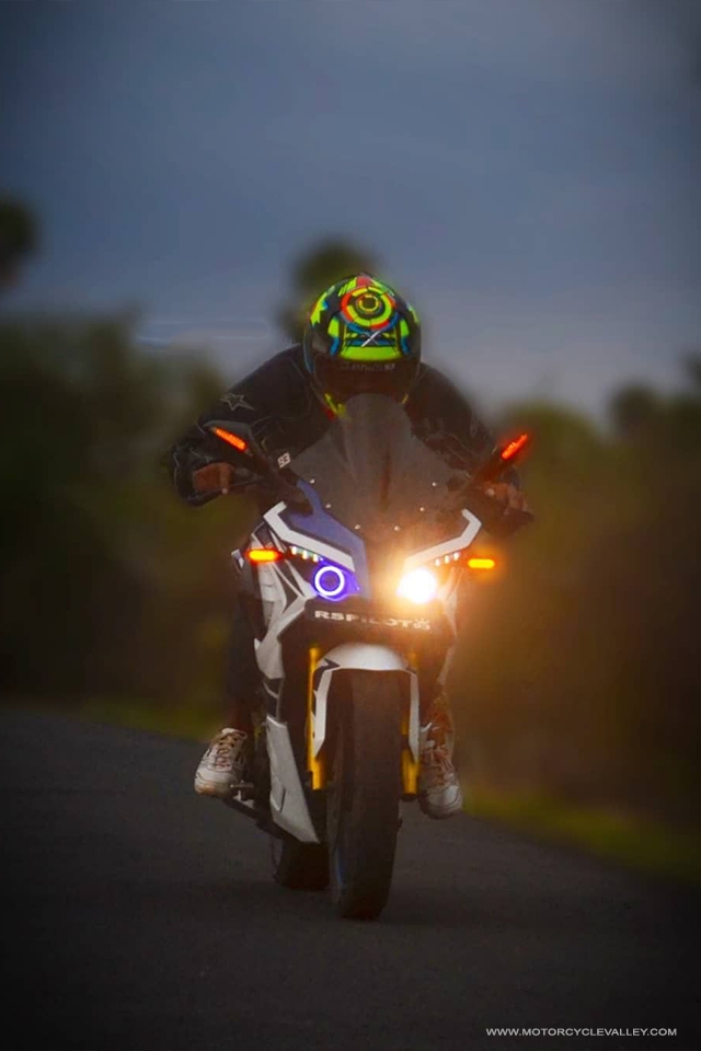 Bajaj Pulsar RS 200 Wallpaper | 4K | HD | Free Download