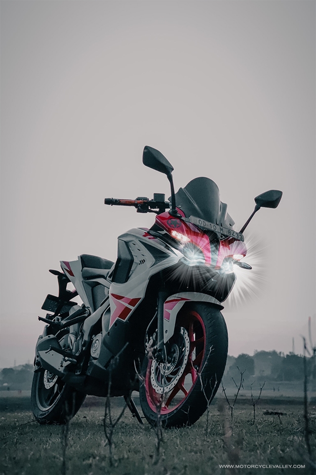 Bajaj Pulsar RS 200 Wallpaper | 4K | HD | Free Download