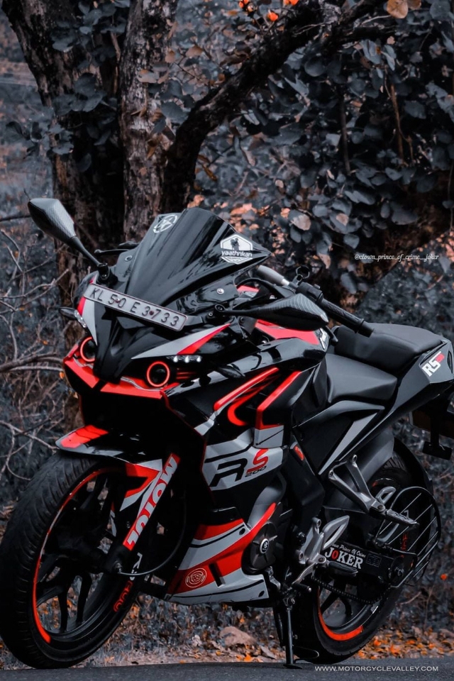Bajaj Pulsar RS 200 Wallpaper | 4K | HD | Free Download