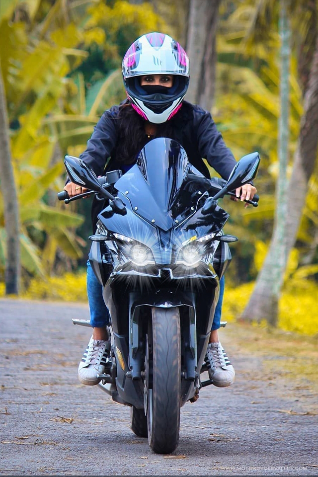 Bajaj Pulsar RS 200 Wallpaper | 4K | HD | Free Download