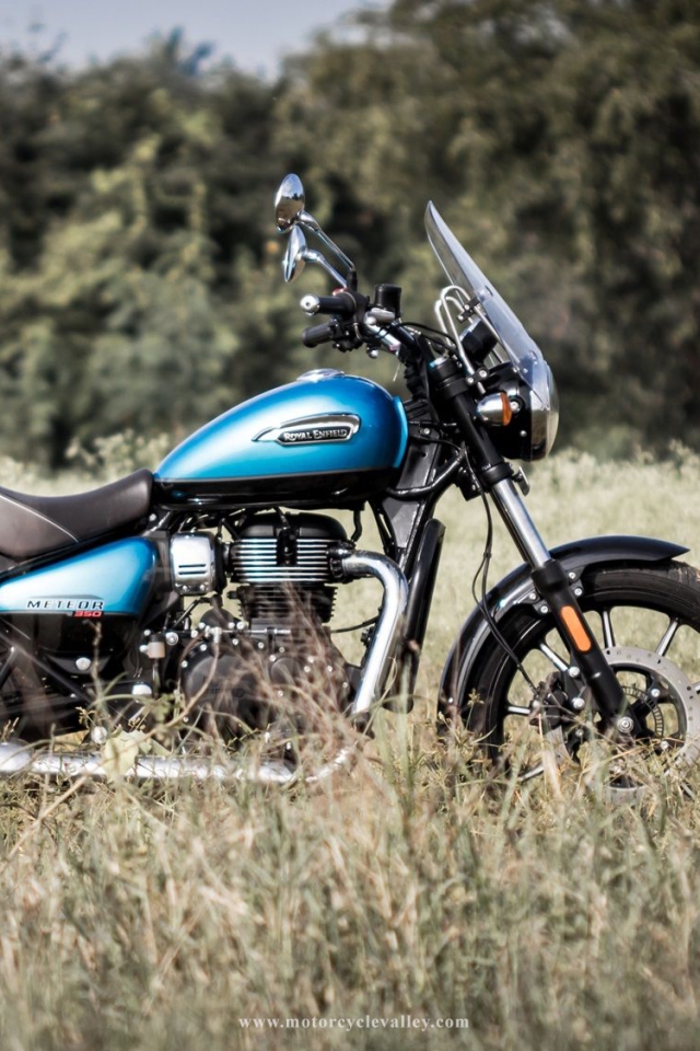 Royal Enfield Meteor 350 Wallpaper | 4K | HD | Free Download