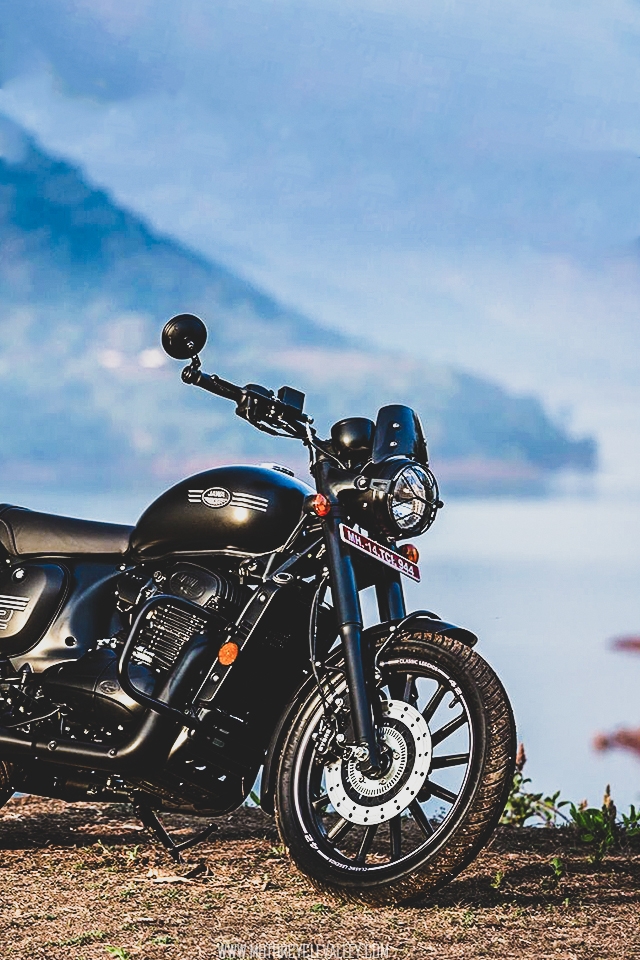 Jawa 42 Bobber Wallpaper | 4K | HD | Free Download