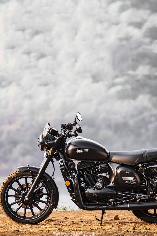 Jawa 42 Bobber Wallpaper | 4K | HD | Free Download