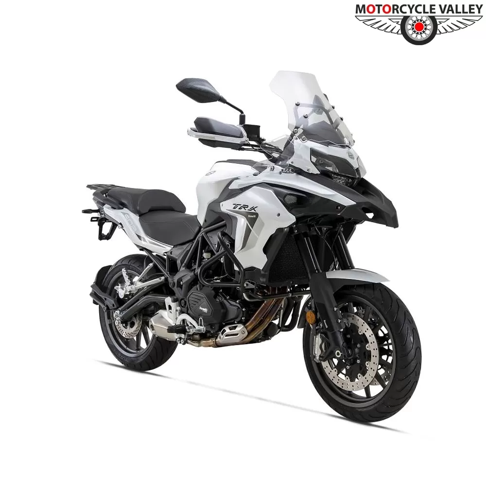 Benelli Caffenero 250 Vs Benelli TRK 502 Comparison