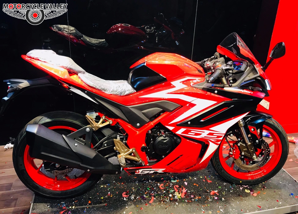 Demon Photo Gallery . All kind of GPX Demon GR165R Images