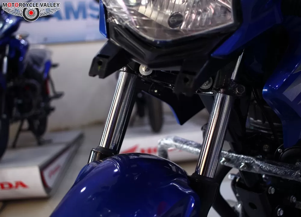 Shine SP Photo Gallery . All kind of Honda CB Shine SP Images