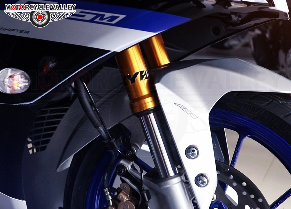 R15M Photo Gallery . All kind of Yamaha R15M Images