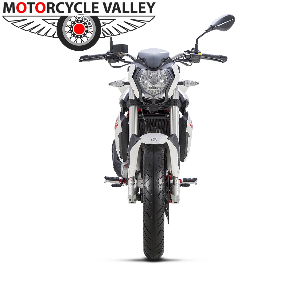 Benelli TNT 150 Photo Gallery . All kind of Benelli TNT 150 Images