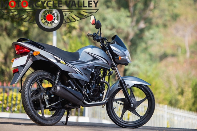 Suzuki Hayate pictures. Photo gallery. MotorcycleValley.com